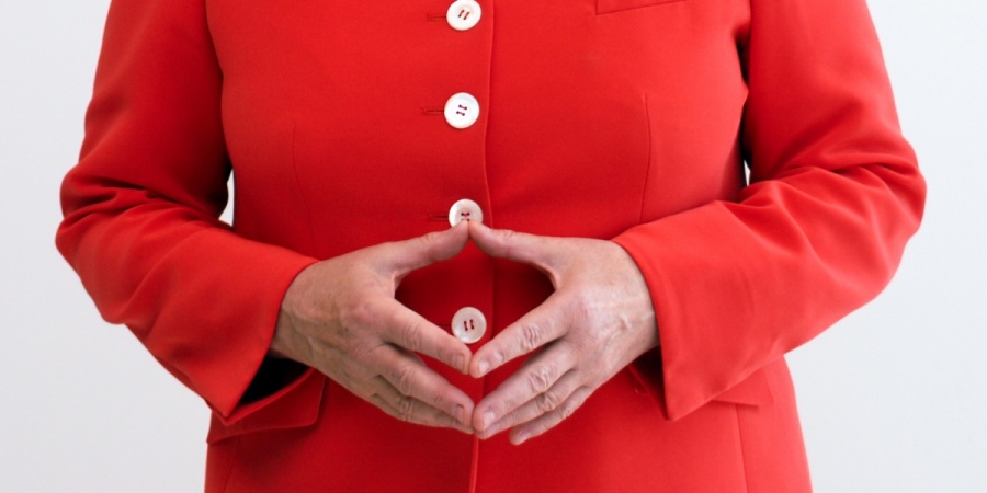 Was bedeutet die Merkel-Raute?